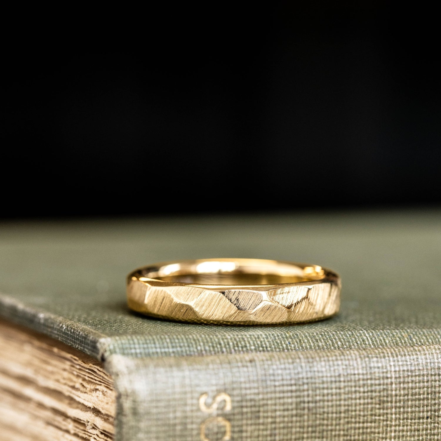 The Luna | Women's Faceted Yellow Gold Wedding Band – Rustic and Main
