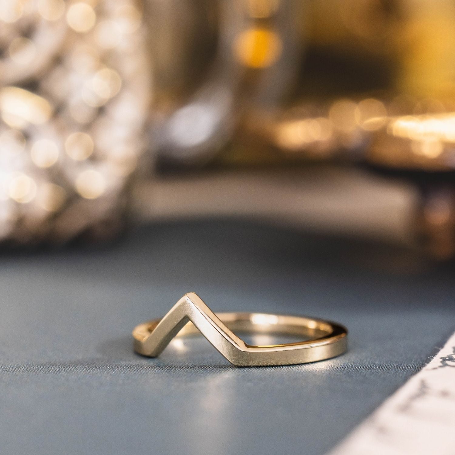 Solid Gold V-Shaped Contour Wedding Band – Rustic and Main